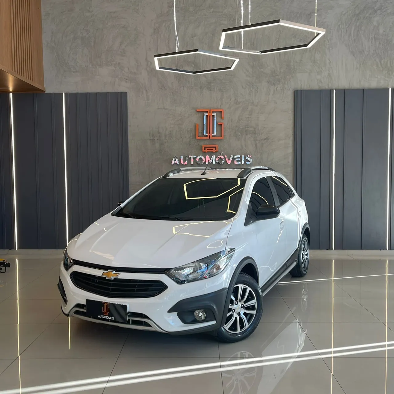 CHEVROLET ONIX 2018 Usados e Novos