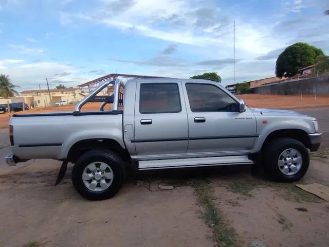 TOYOTA HILUX 2003 Usados e Novos