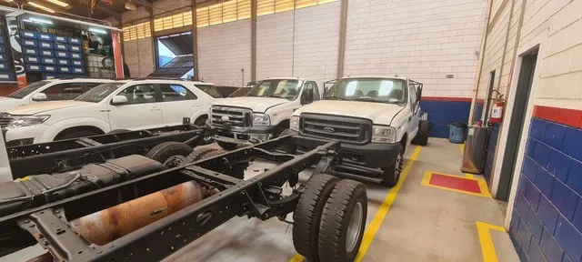 "f4000 4x4" no Brasil