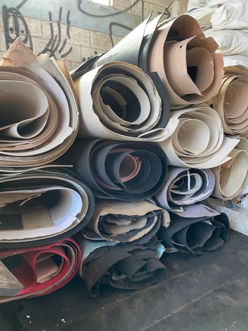 Fardos de EVA para colocar embaixo da piscina - Fundação e Estrutura ...