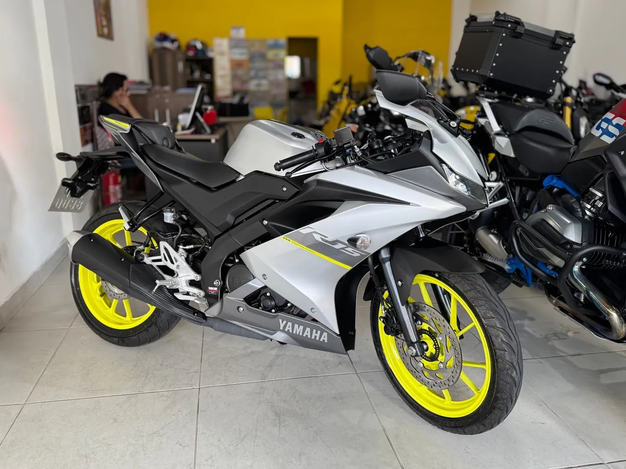 Motos YAMAHA YZF no Brasil