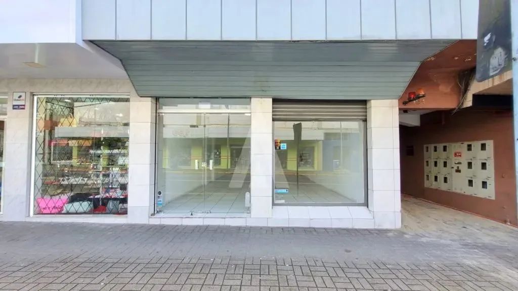 Loja no centro de Joinville, na Rua Dr. João Colin, com 125,19m², tendo ...