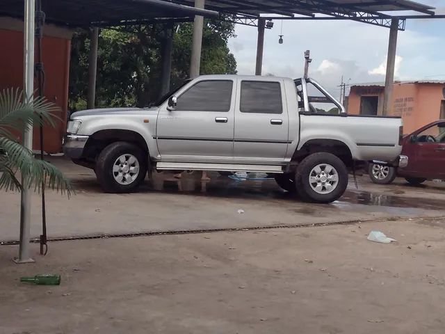 TOYOTA HILUX 2003 Usados e Novos