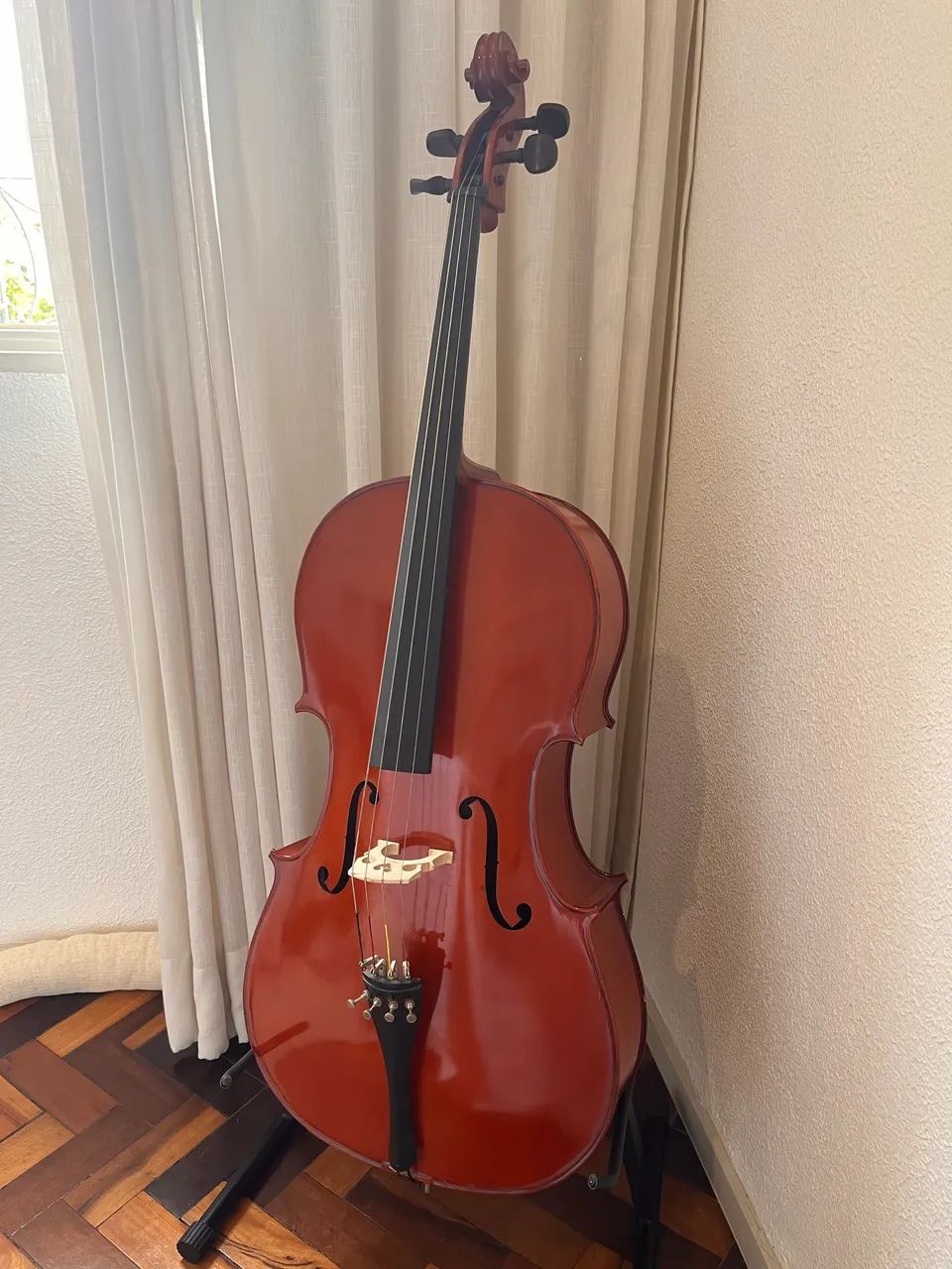 Violoncelo Michael 4/4, com suporte, arcos e cordas novas. Afinador e ...