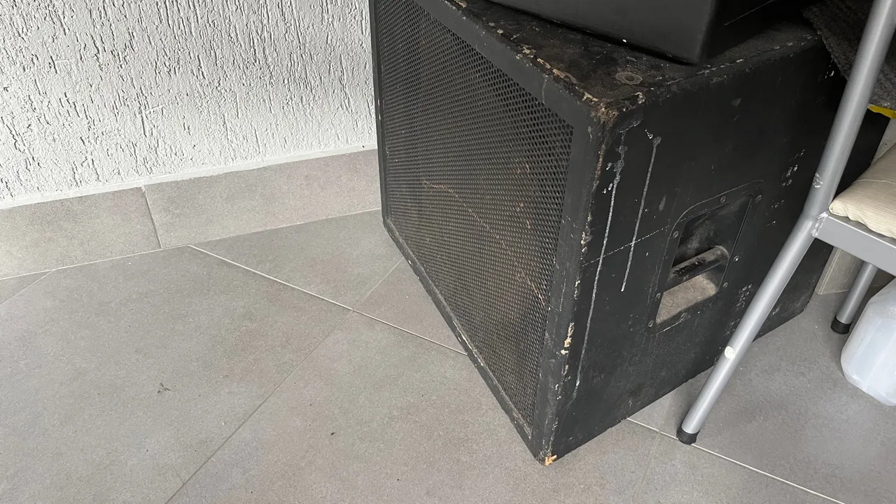 "subwoofer de 18 polegadas" - Equipamentos e Acessórios de Som no Brasil