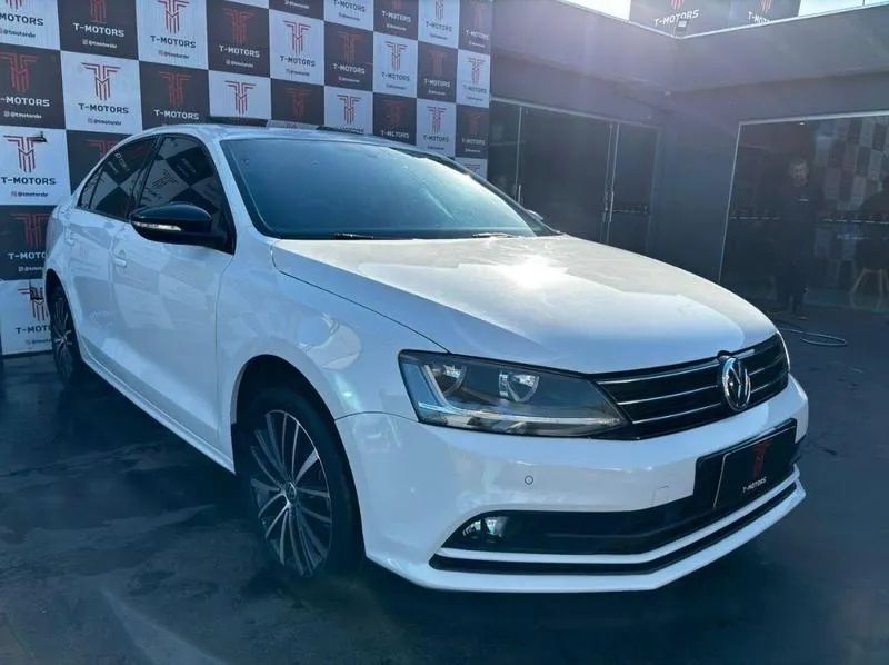 VOLKSWAGEN JETTA 2017 Usados e Novos