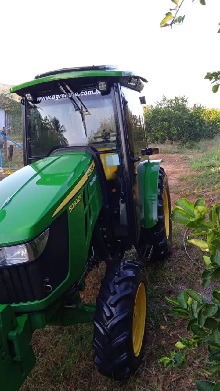 "trator pequeno" - Tratores e máquinas agrícolas no Brasil