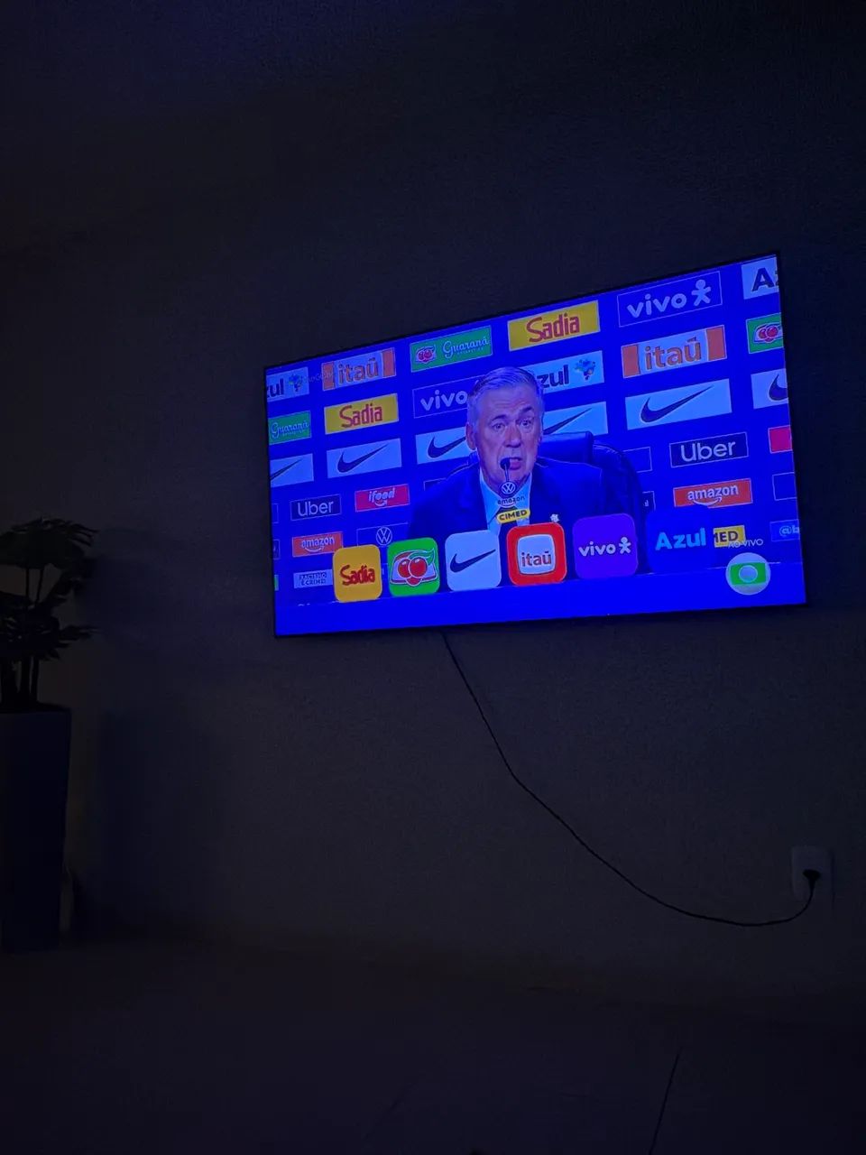 Smart tv 65 com Alexa - TVs - Setor Campinas, Goiânia 1503340146 | OLX