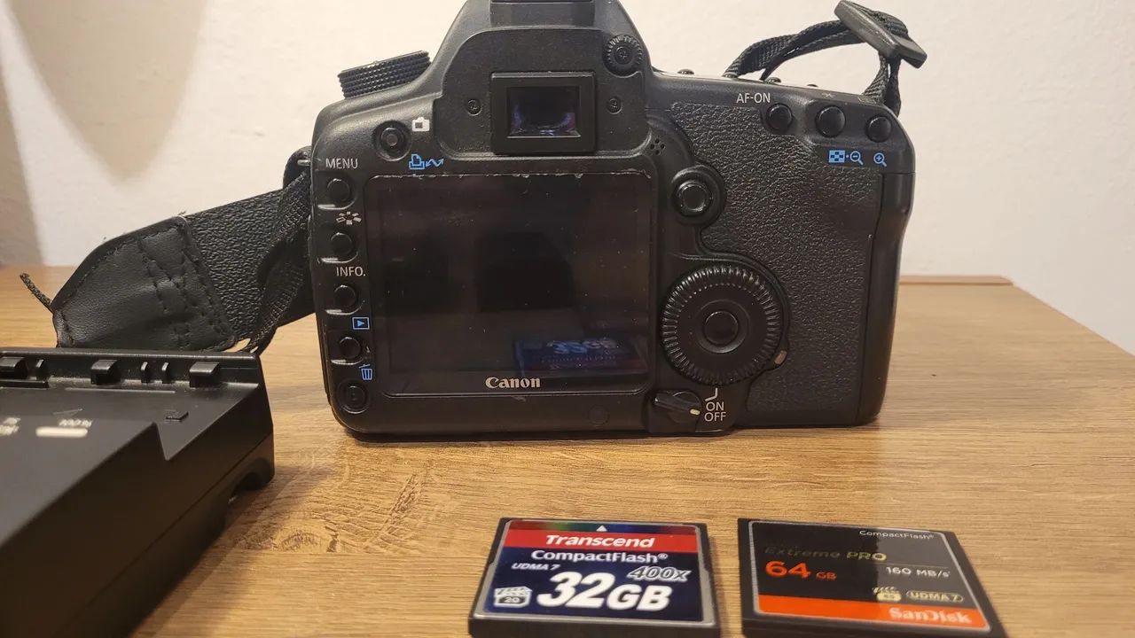 Canon 5d Mark II - full-frame - Câmeras e Filmadoras - Glória, Belo ...