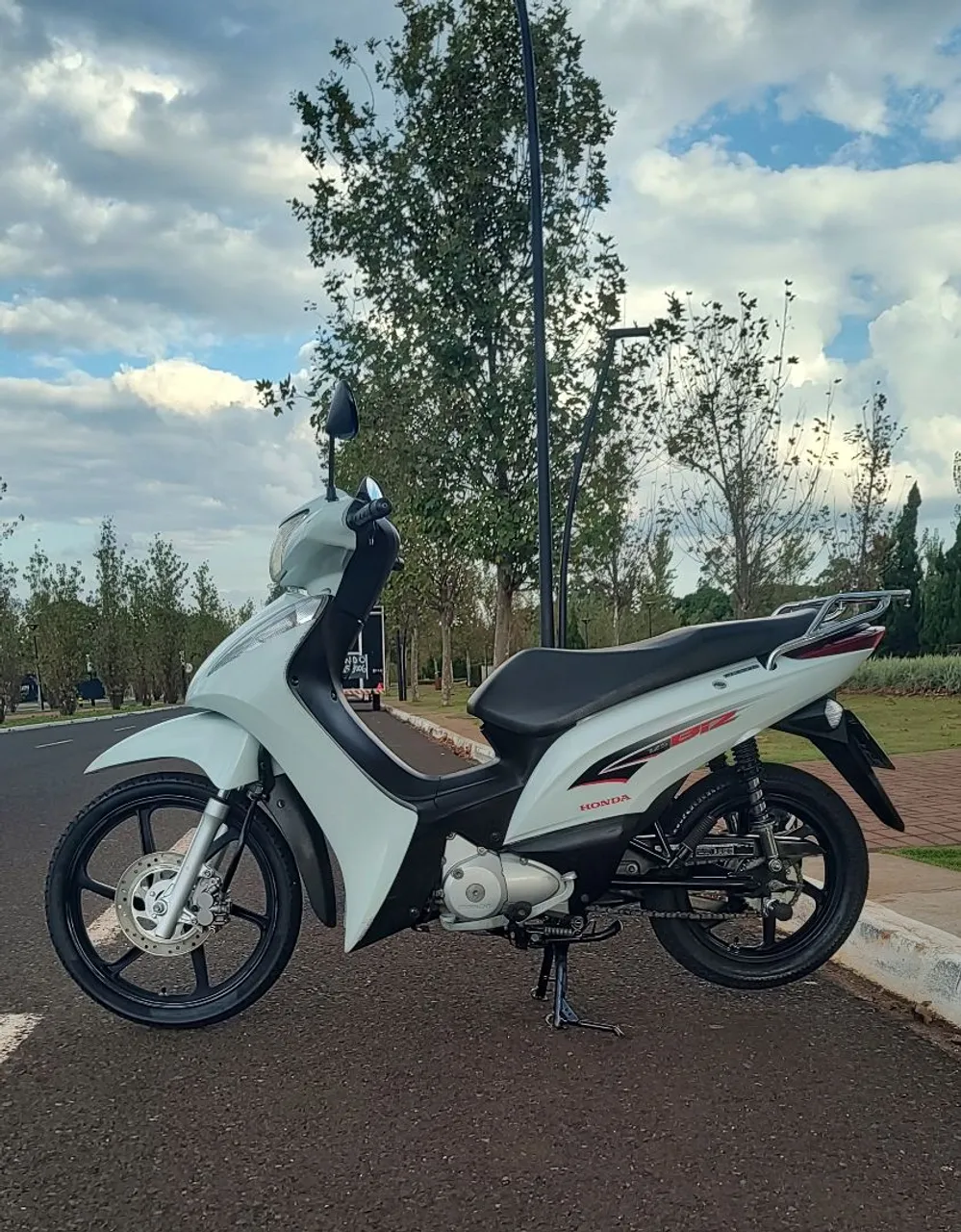 Motos HONDA BIZ no Brasil