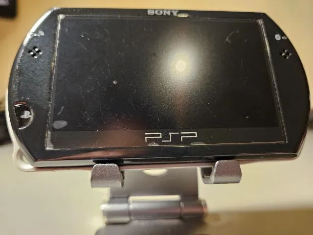 PSP GO na Caixa Desbloqueado + Bag + Carregador - Consoles de Vídeo ...