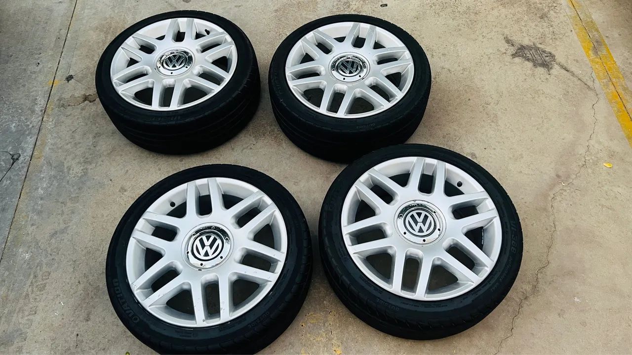 Rodas Vw Helios Aro 17, pneus, calotinhas, tudo junto! - Carros, vans e ...