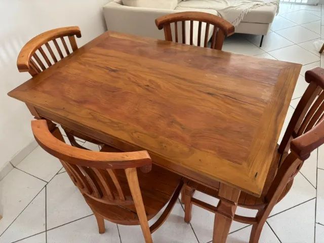 Mesa de Jantar com 4 cadeiras Madeira de demolição - Mesas - Buritis ...