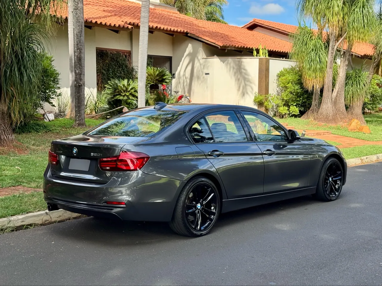 BMW 320I 2018 Usados e Novos