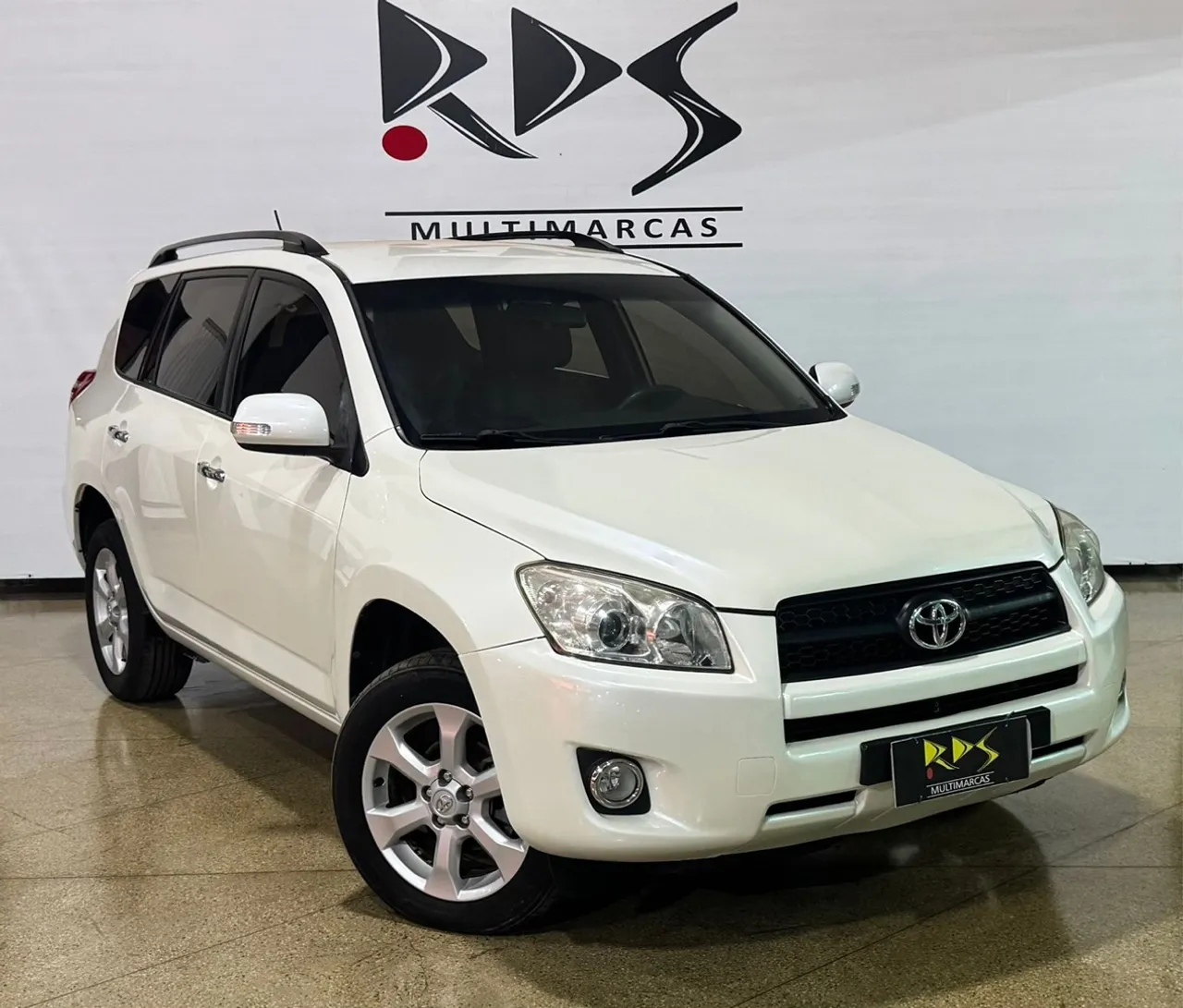 TOYOTA RAV4 2011 Usados e Novos