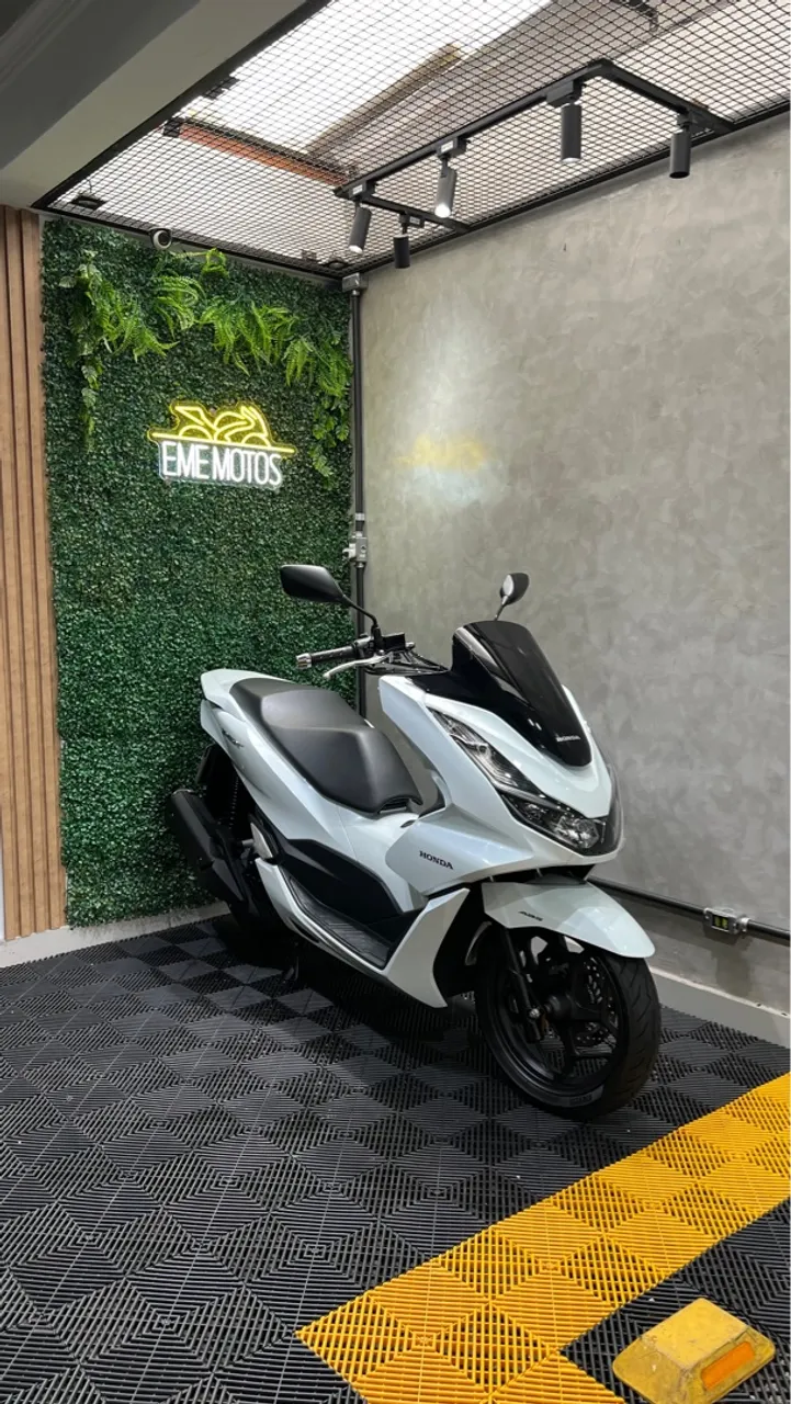 Motos HONDA PCX 2024 no Brasil