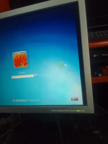 "monitor de 14 polegadas lcd" no Brasil