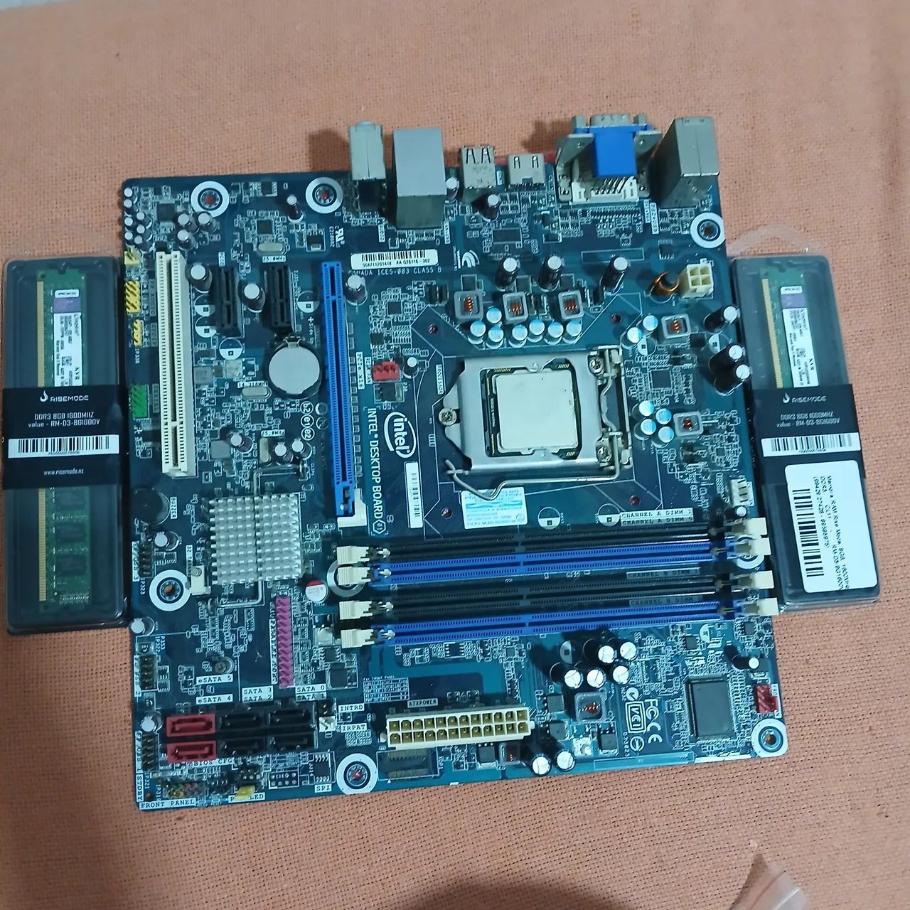 Vendendo A placa-mãe Intel DH55TC o processador Intel i3-540 os duas ...