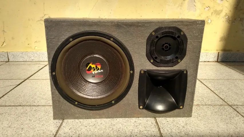 Caixa Trio Selada Subwoofer Falante Arlen 10 polegadas 125w rms Corneta Tweeter - Carros, vans e ...