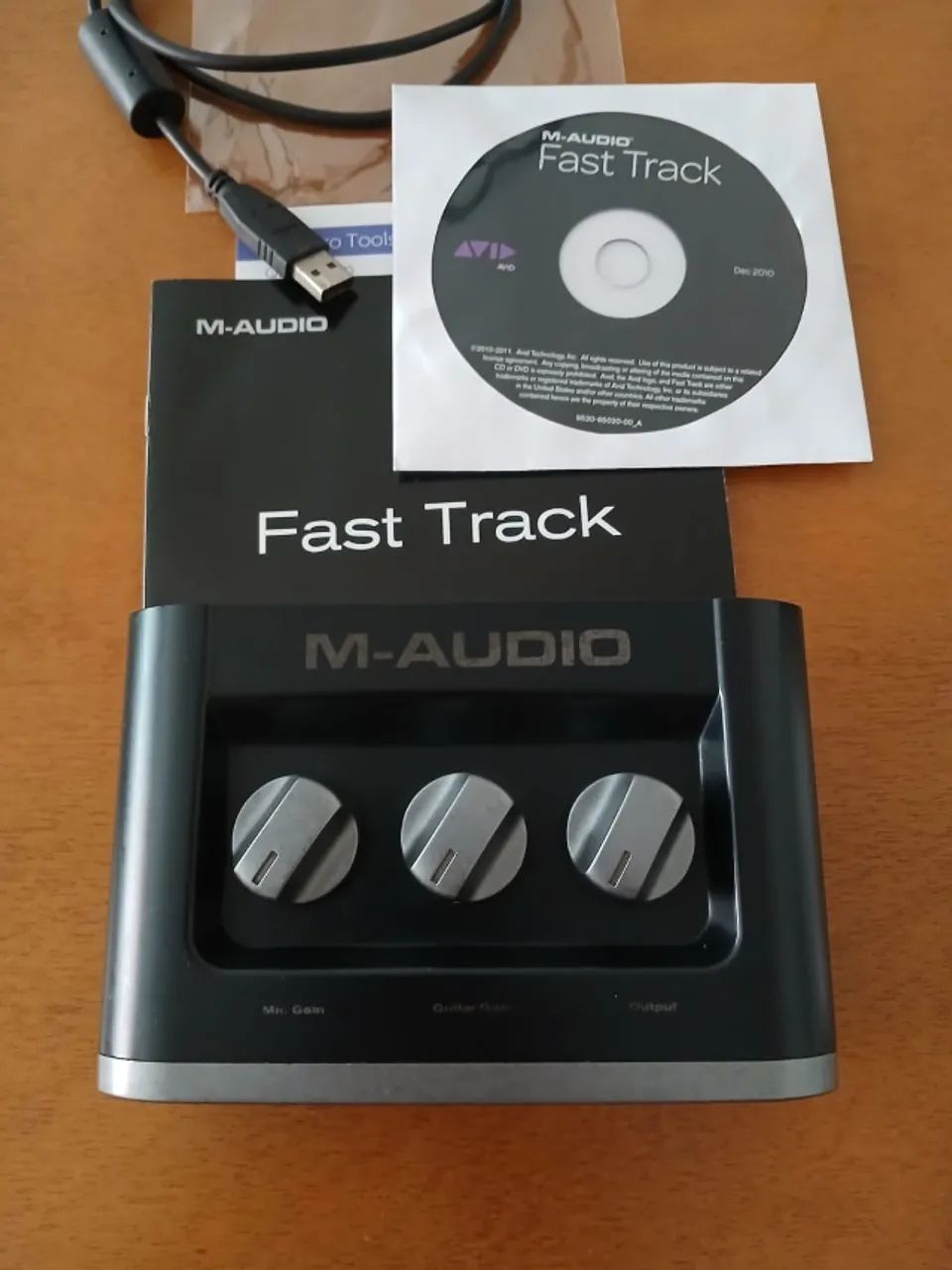 Interface de Audio M-Audio Fast Track MKII 24bits 2x2 - Equipamentos e ...