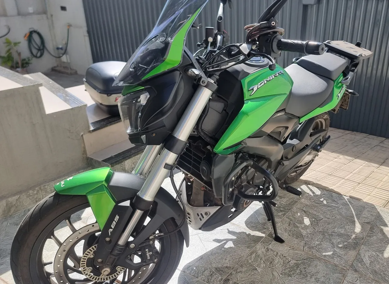 Motos BAJAJ DOMINAR 400 no Brasil