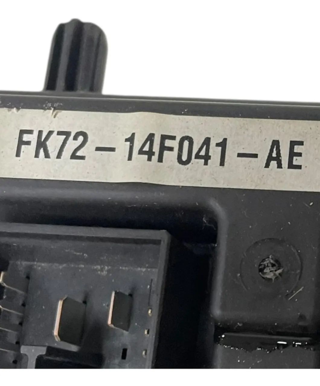 Caixa De Fusível Discovery Sport 2018 2.0 - Peças para carros, vans e ...