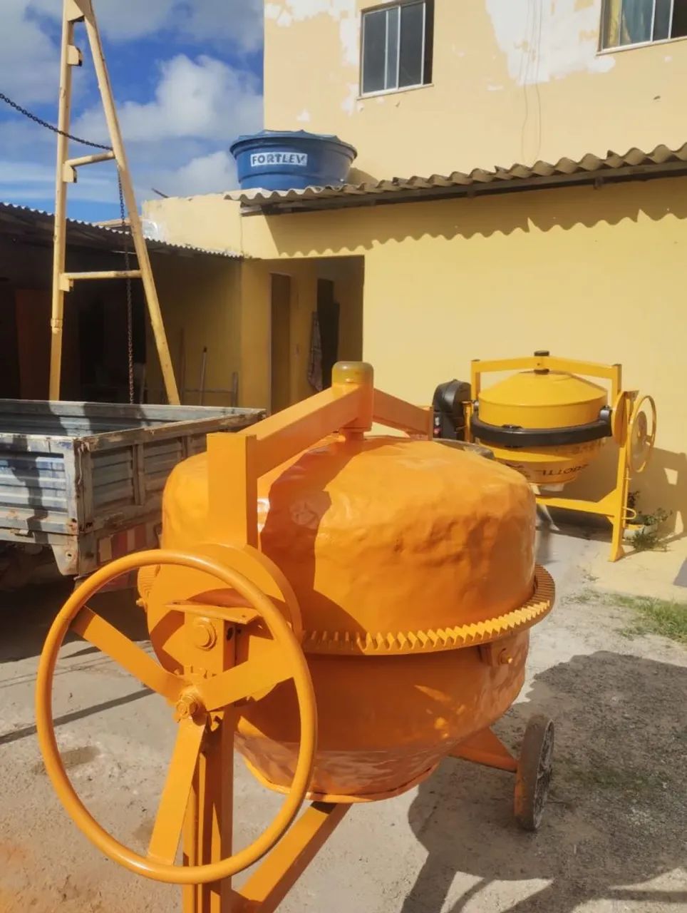 Betoneira Usada - Ferramentas de Construção - Arembepe (Abrantes ...