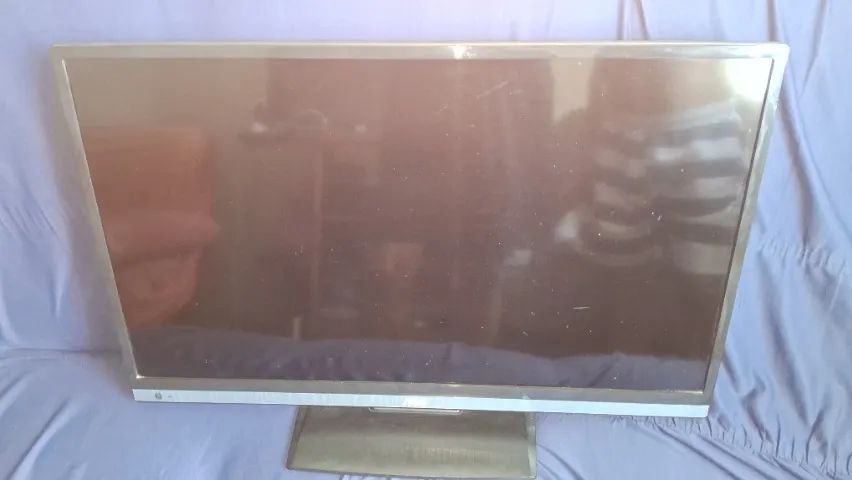 TV LED AOC 32 Polegadas HDTV com conversor TV Digital Integrado e 5 ...