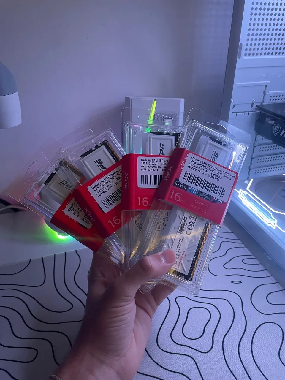 Memória RAM XPG Spectrix 2x16gb 3200mhz com LED - Memória RAM - São ...