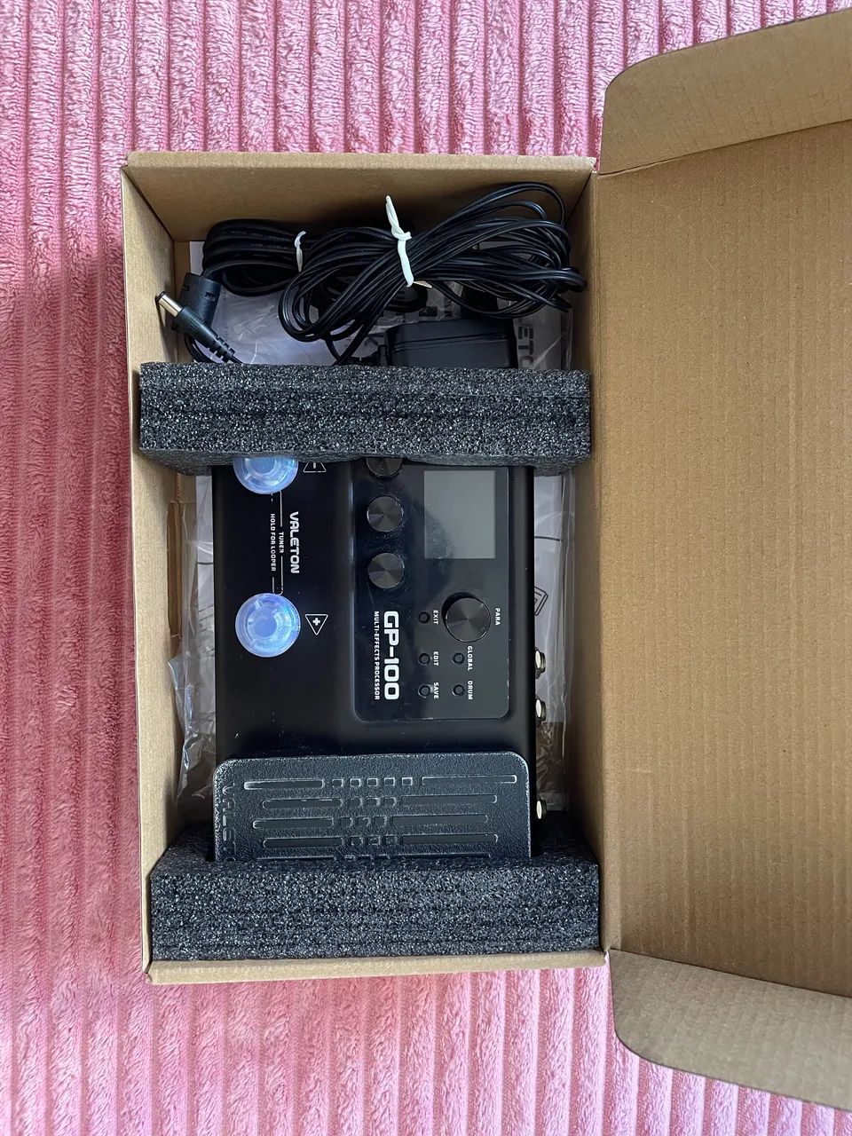 Pedaleira Valeton GP100 - Pouco Uso | Completa | Guitarra, Baixo e ...