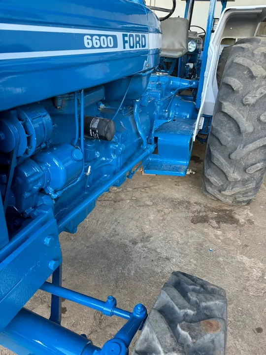 "trator ford 6600" - Tratores e máquinas agrícolas no Brasil