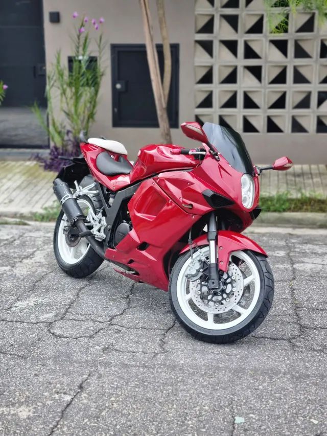 Motos KASINSKI COMET no Brasil