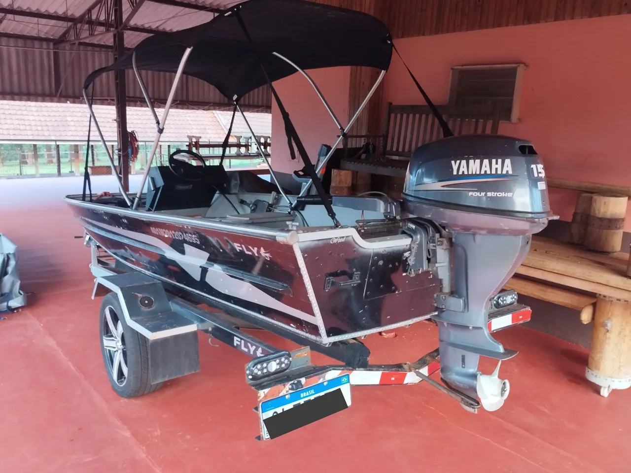 "barco com volante" no Brasil