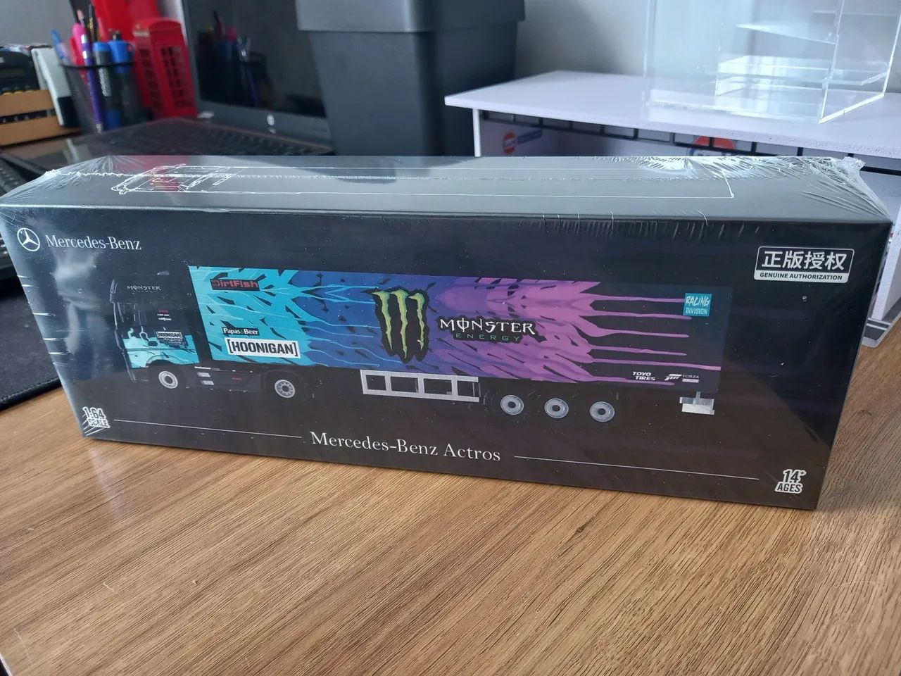 Miniatura Mercedes-Benz Actros Monster Energy Hoonigan - Hobbies e ...