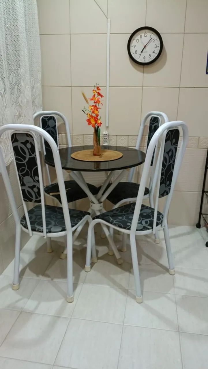 Mesa ferro e tampo pesado tipo granito. - Mesas - Engenho de Dentro ...