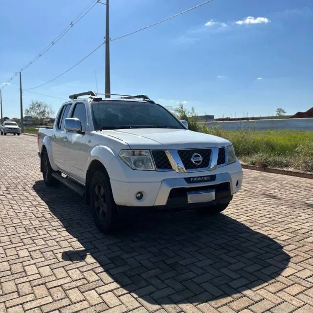 NISSAN FRONTIER 2009 Usados e Novos