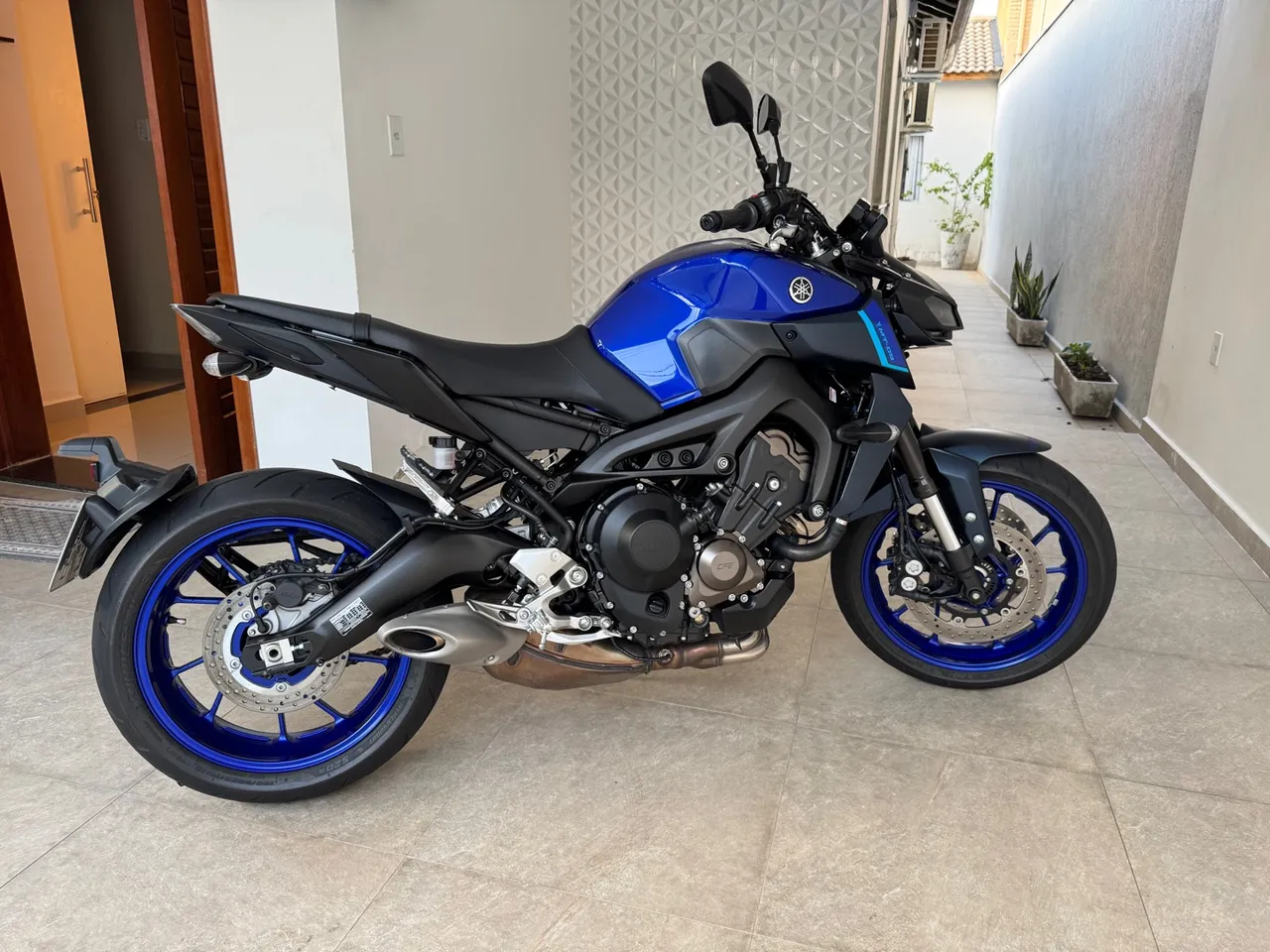 Motos YAMAHA MT-09 2025 no Brasil