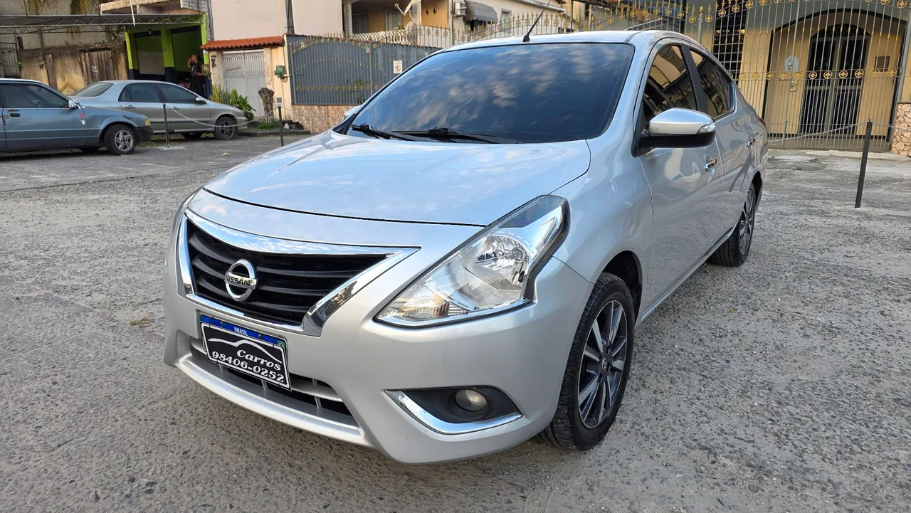 NISSAN VERSA 2018 Usados e Novos