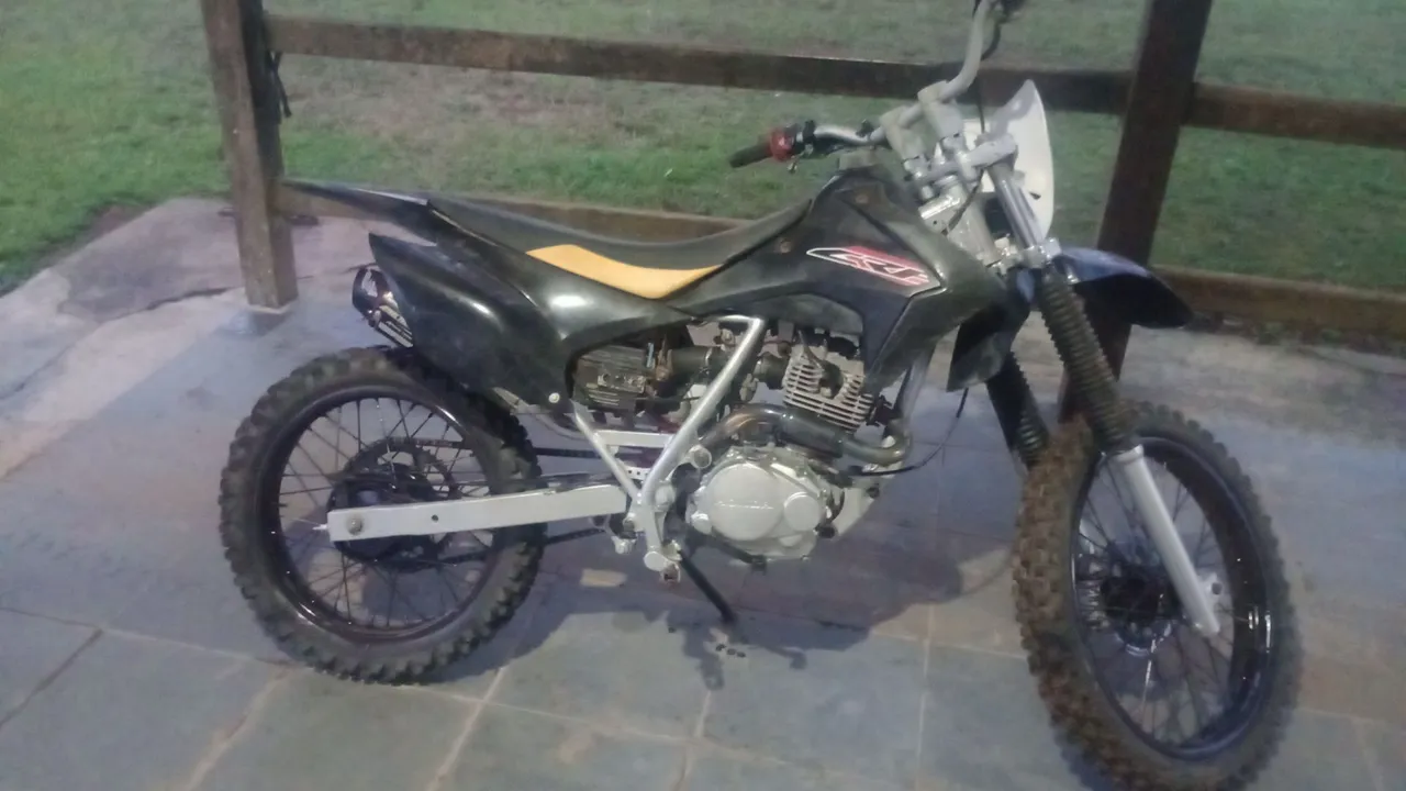 Motos HONDA XR 2000 no Brasil
