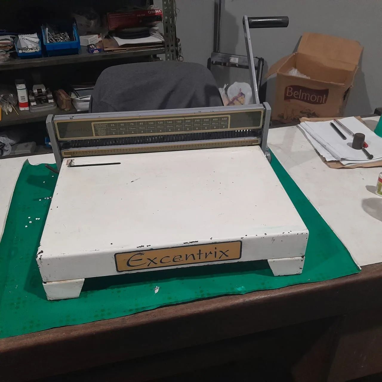 Máquina de Furar Papel Excentrix 10x Cartão - Papelaria - Dom Joaquim ...