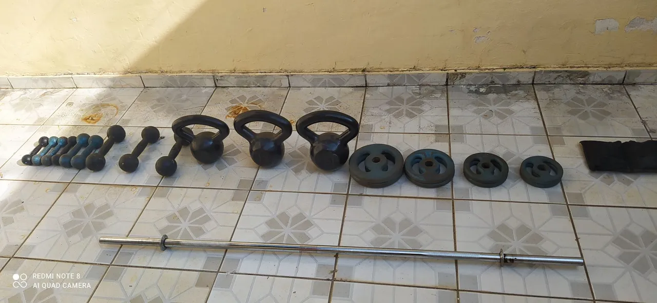 "kit de pesos de academia" - Academia e Exercícios no Brasil