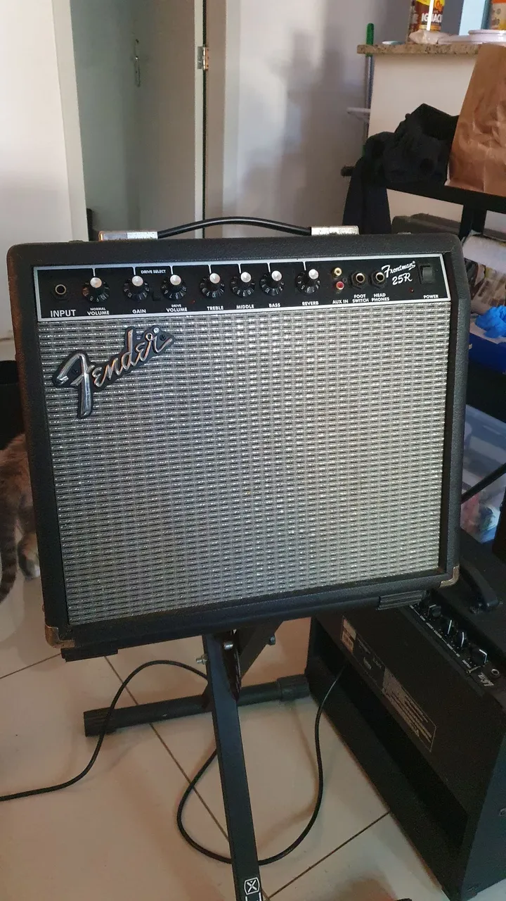 "fender frontman 25r" - Instrumentos musicais no Brasil
