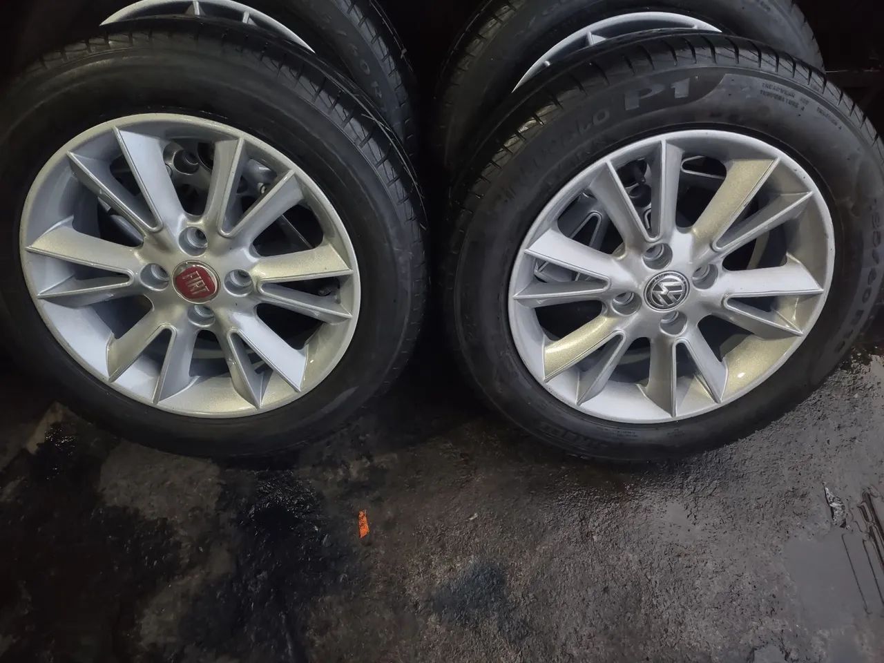 Hum jogo de rodas aro 15 com peneus furacão 4 pôr 100 Volks gm Fiat ...
