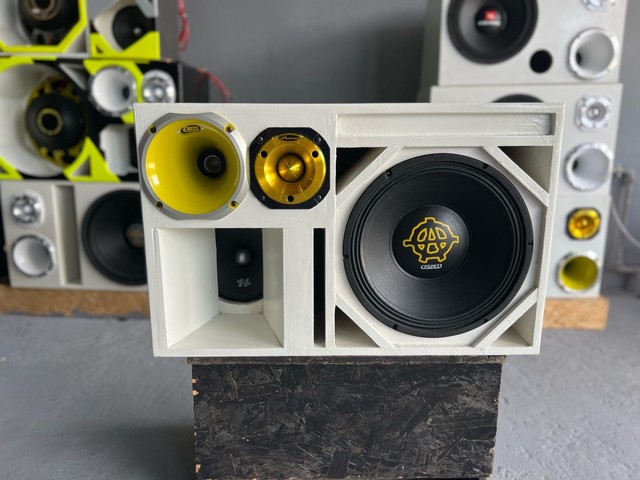 "caixa trio pronta" no Brasil