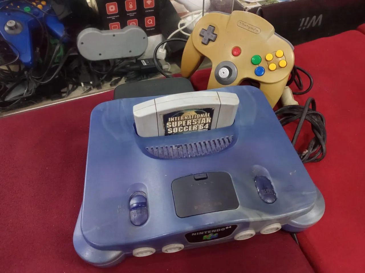 Nintendo 64 Azul com Jogo Internacional Superstar Soccer 64 - Consoles ...