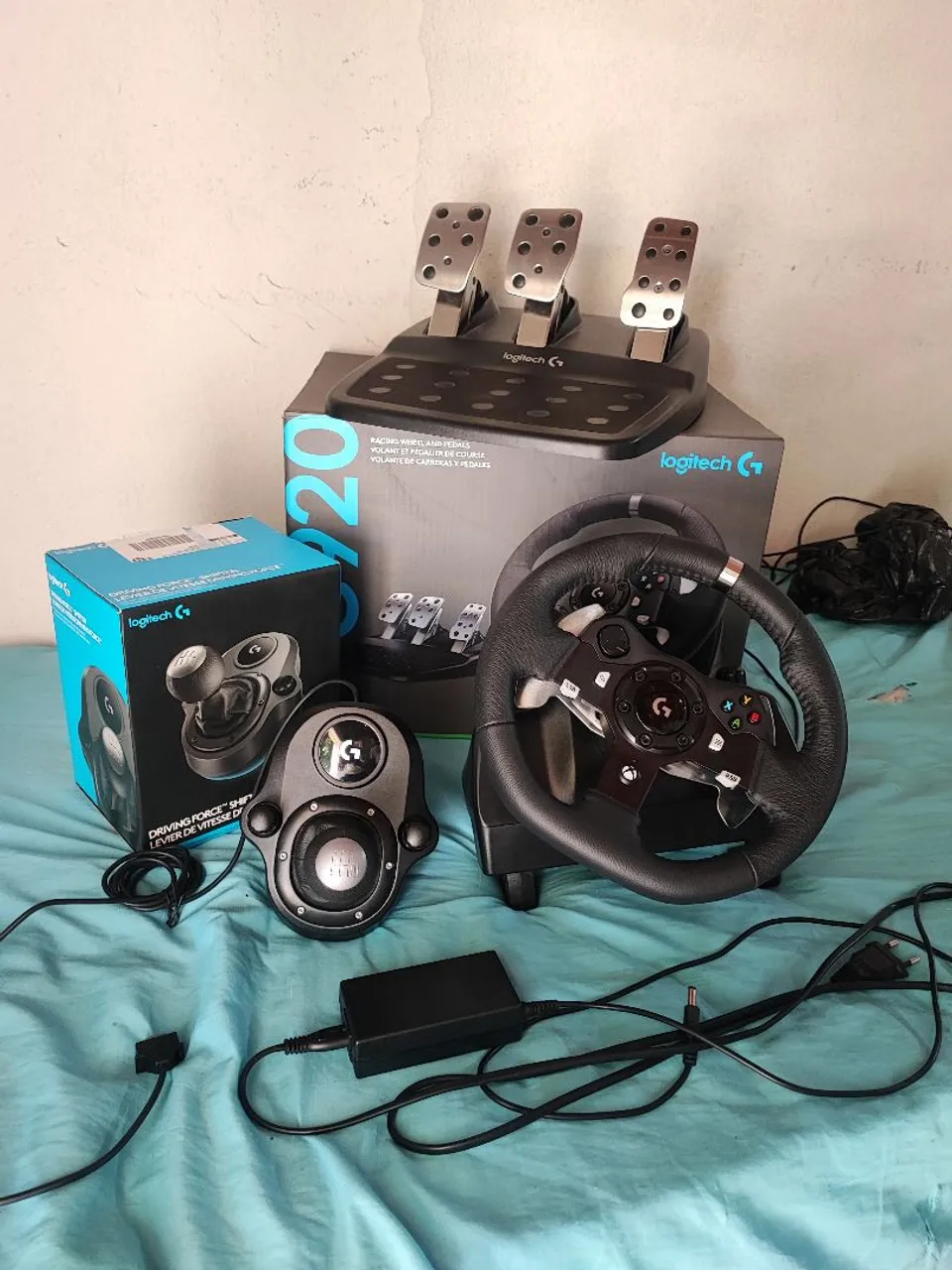 "volantes logitech" no Brasil