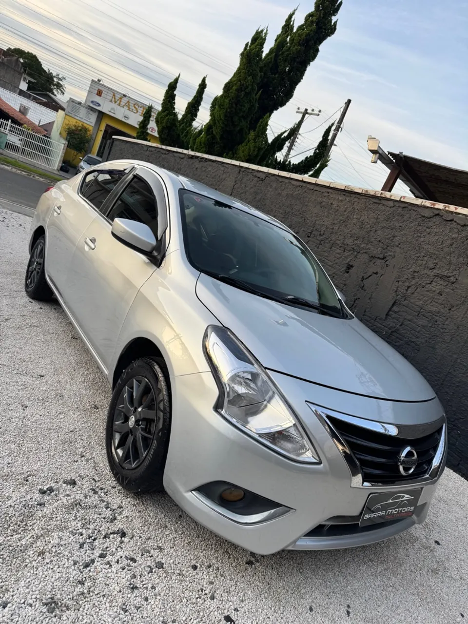 NISSAN VERSA Usados e Novos