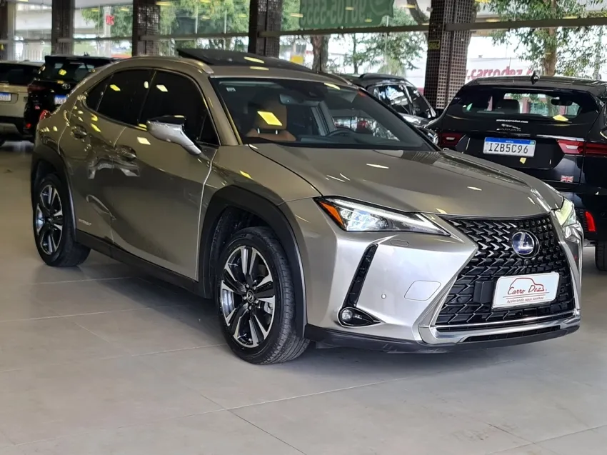 LEXUS UX-250H Usados e Novos
