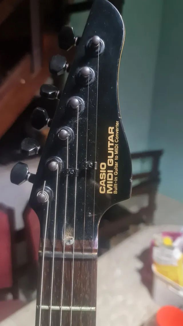 "guitarra midi" no Brasil