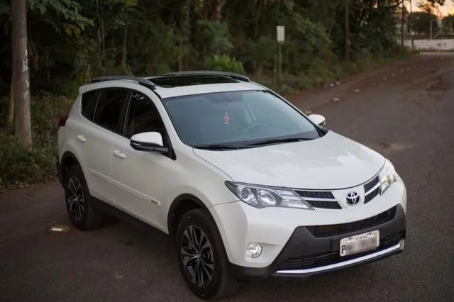 TOYOTA RAV4 2015 Usados e Novos